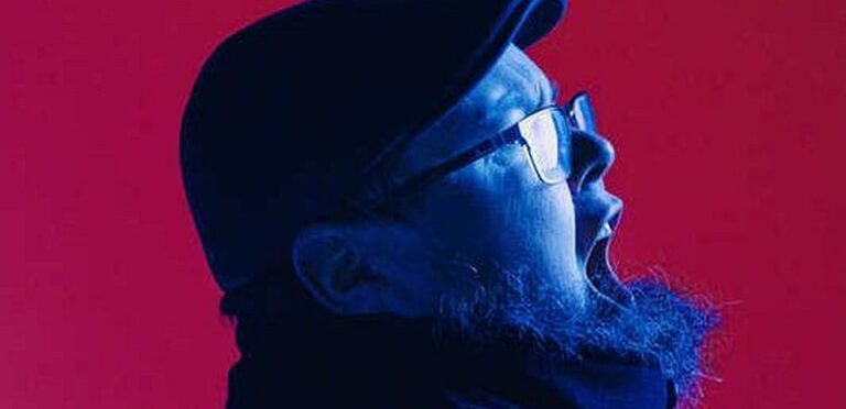 Shane Koyczan (Venables Theatre) | Oliver Tourism